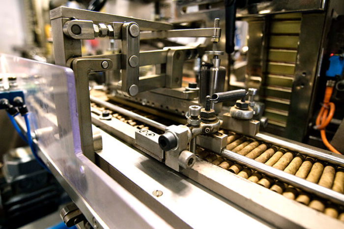 Value Cigars: Understanding Short Filler & Homogenized Tobacco Leaf ...